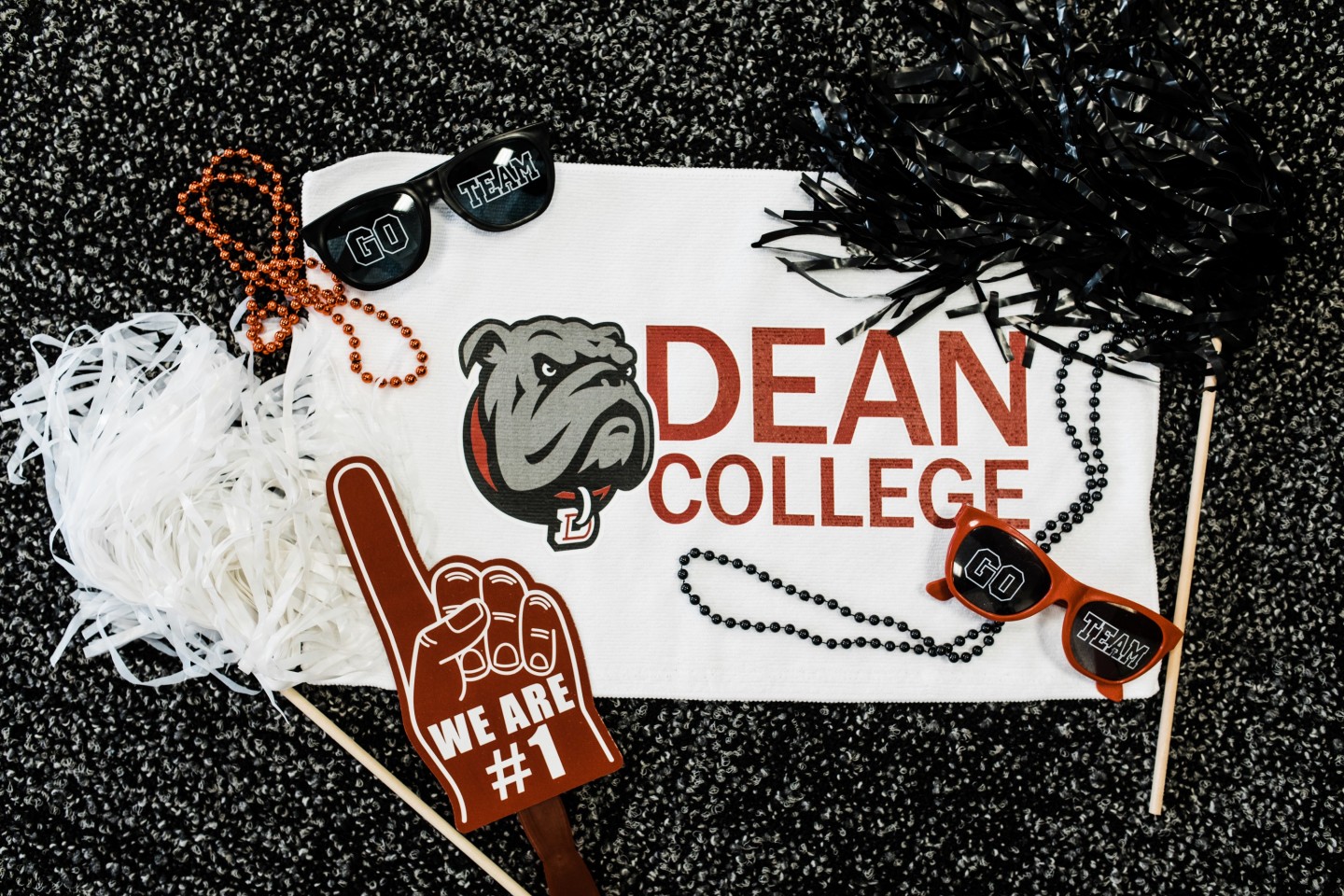 Homecoming: For Alumni and Families | Dean College