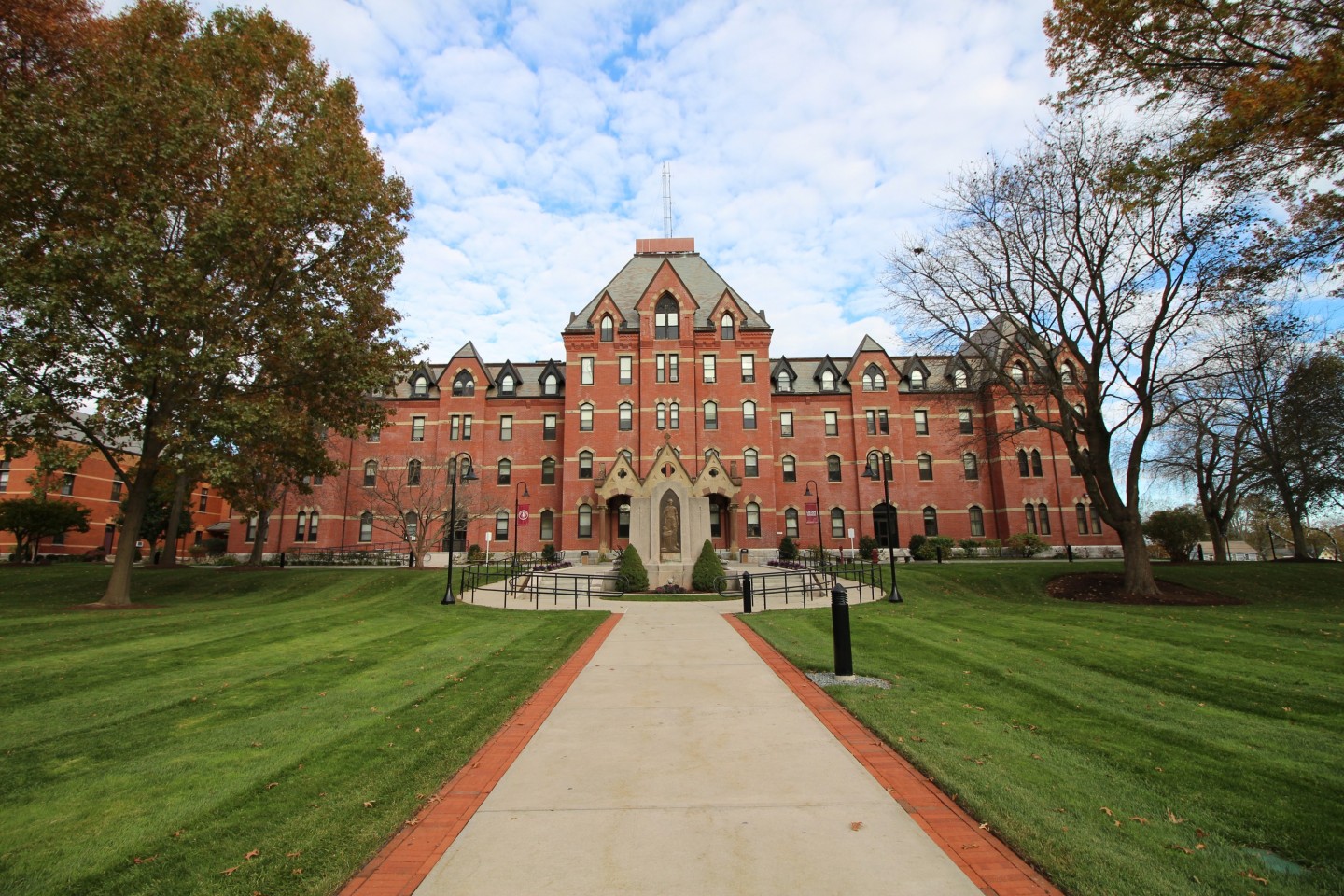 Faculty Present at the 26th International Congress of History of ...