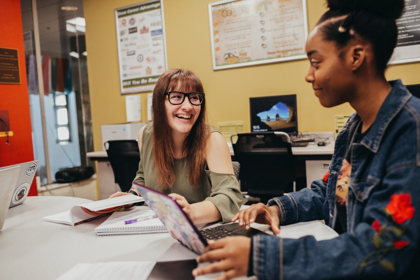 Making the Most of Your Summer Internships | Dean College