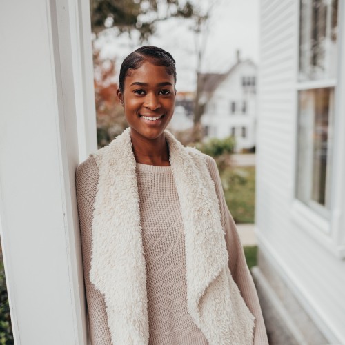 Business Management Degree Programs | Dean College