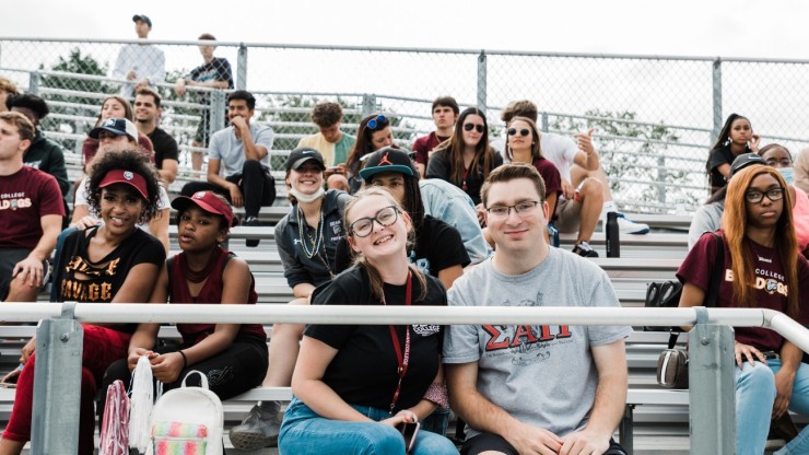 Homecoming: For Alumni And Families | Dean College