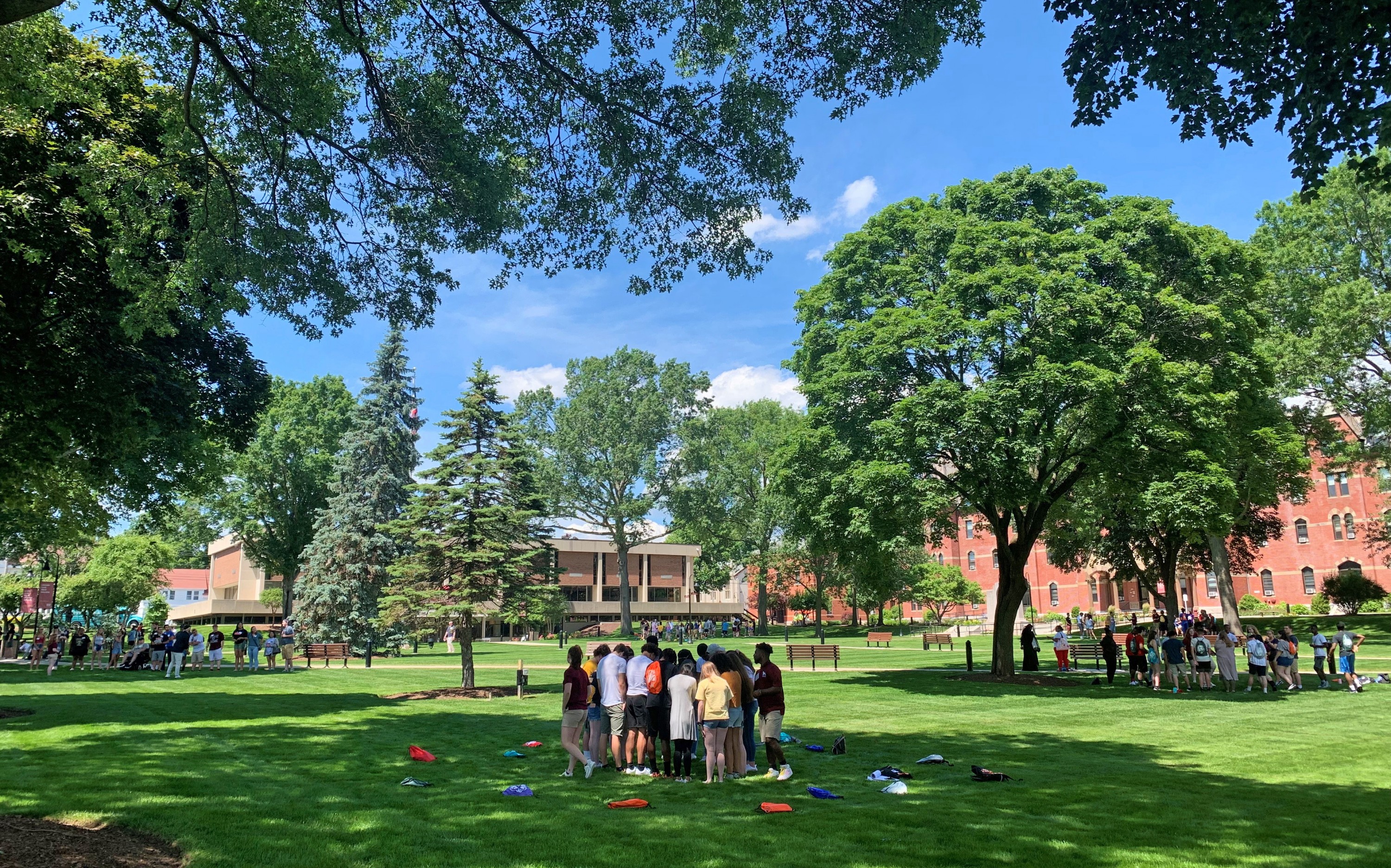 Benefits of Pre-College Summer Programs for High School Students | Dean ...